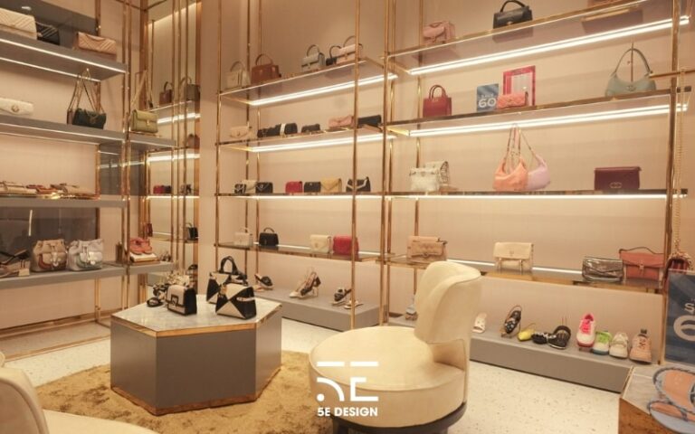 Thi công shop LYN – thương hiệu thời trang Thái Lan sang trọng nổi bật ...